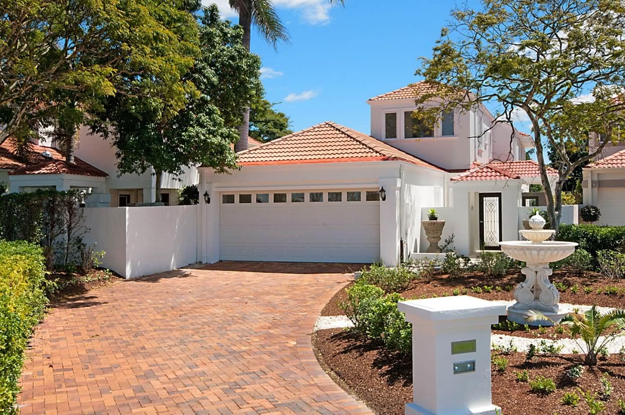 Sanctuary Cove Bespoke Build on the Water - Gallery